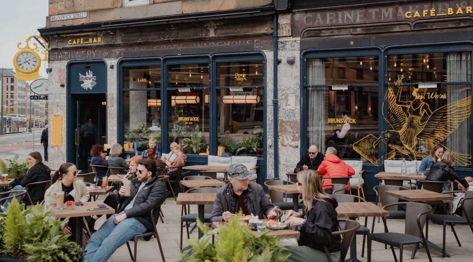 Gastro pub and restaurant in Edinburgh - Brunswick Book Club : BRUNSWICK